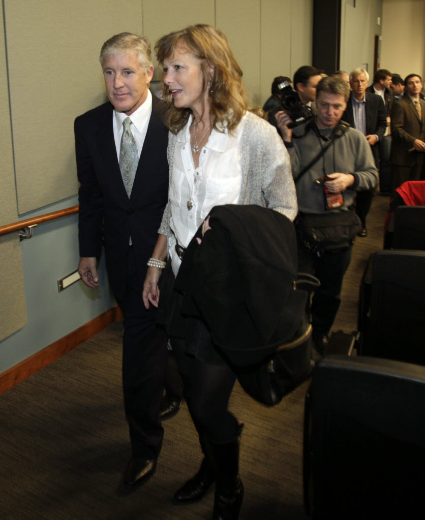 Pete Carroll's wife Glena Carroll - PlayerWives.com Pete Carroll's wife Glena Carroll - PlayerWives.com